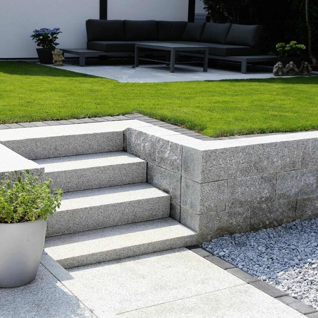 15 Simple But Effective Modern Landscaping Ideas - Exscape Designs
